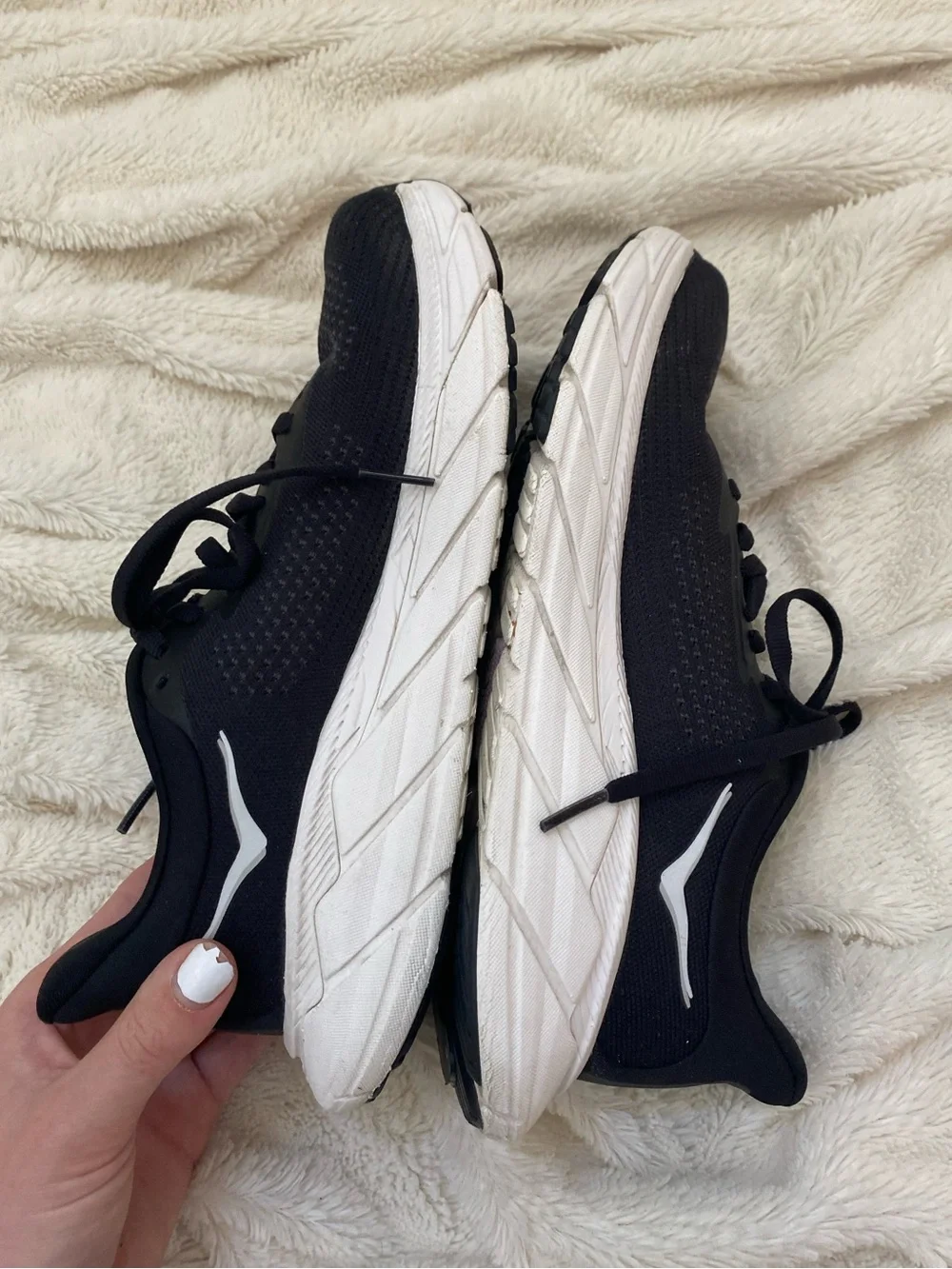 Hoka | Shoes | Hoka Arahi 7 Running Shoes Blackwhite Sneakers Sz 6b ...